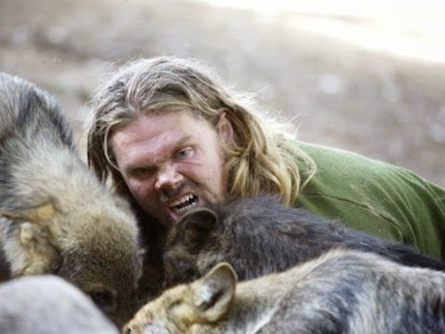 White Wolf : 15 Most Amazing Pictures of Wolf - Human Interaction