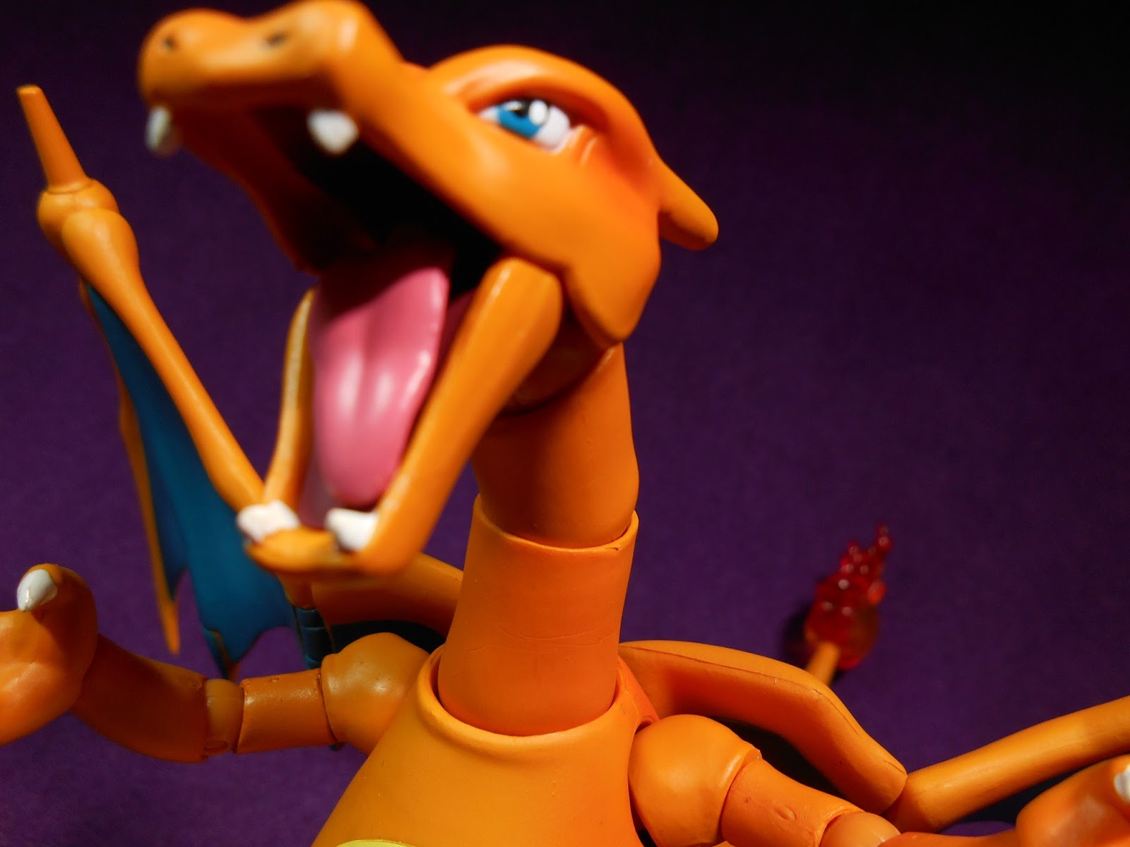 Review: D-Arts Lizardon | Night's Corner