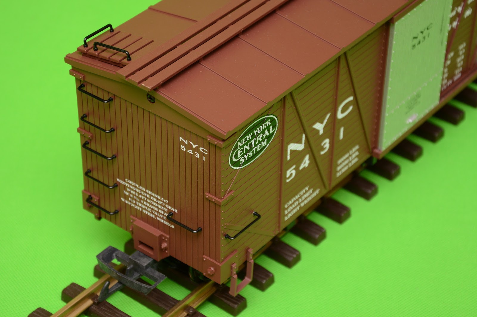My Miniature Worlds: USA Trains R1453B, G-Scale New York Central box car