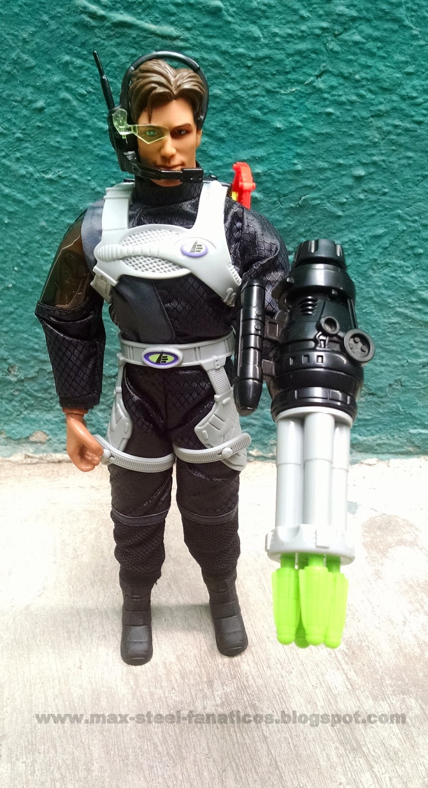 Max Steel Fanáticos: Max Steel Night Combat: Detalle a detalle