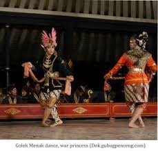 Best Friend: Tarian berpasangan dan Tarian berkelompok