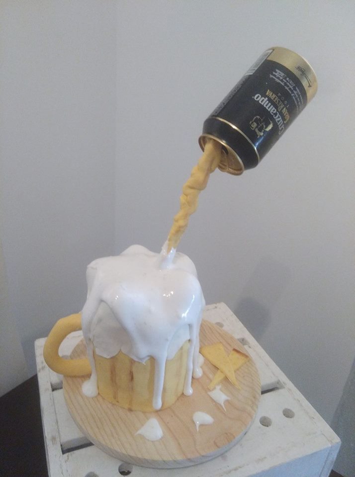 Pequeña Repostera: Tarta lata y garra de cerveza