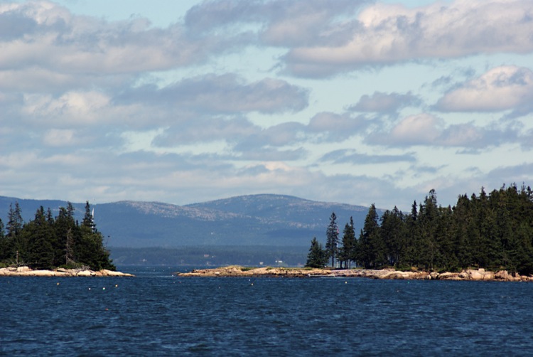 Life in the Slow Lane (The Pearl): July 27 - Buckle Island, ME