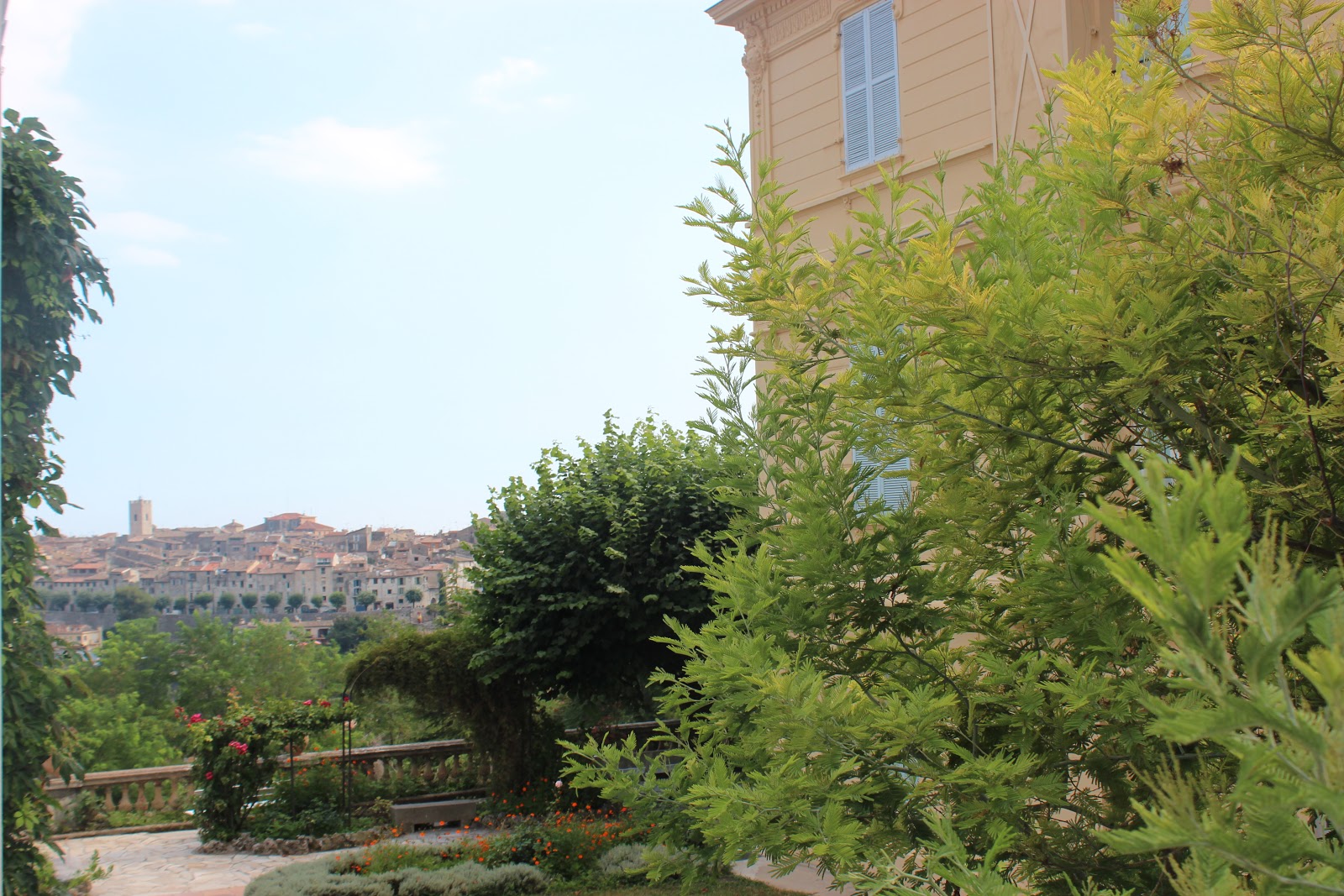 Chapelle du Rosaire de Vence, The Matisse Chapel, France - Georgie xoxo ...