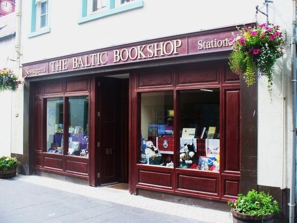 Ultima Thule: Stornoway,Hebrides' colourful little capital and a ...