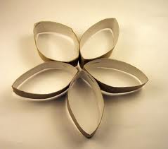 l'arte del riciclo creativo: Creare con i rotoli di cartoncino