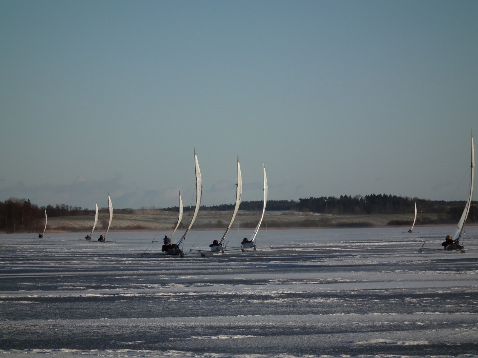 Bojery Mazury Caligula: Regaty na Niegocinie . Regatta in extremen ...