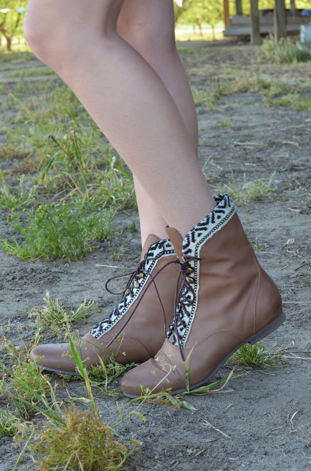 THE SILVER FOX - A Fashion Nerd, A Colorful Fashion Blogger in Los Angeles