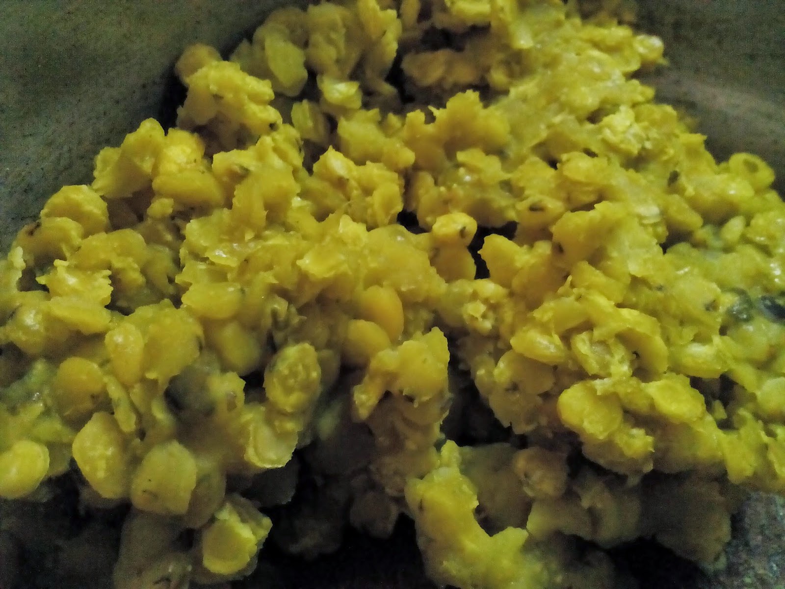 Kothamara Parippu Thoran (Cluster Beans stir fried with grated coconut ...