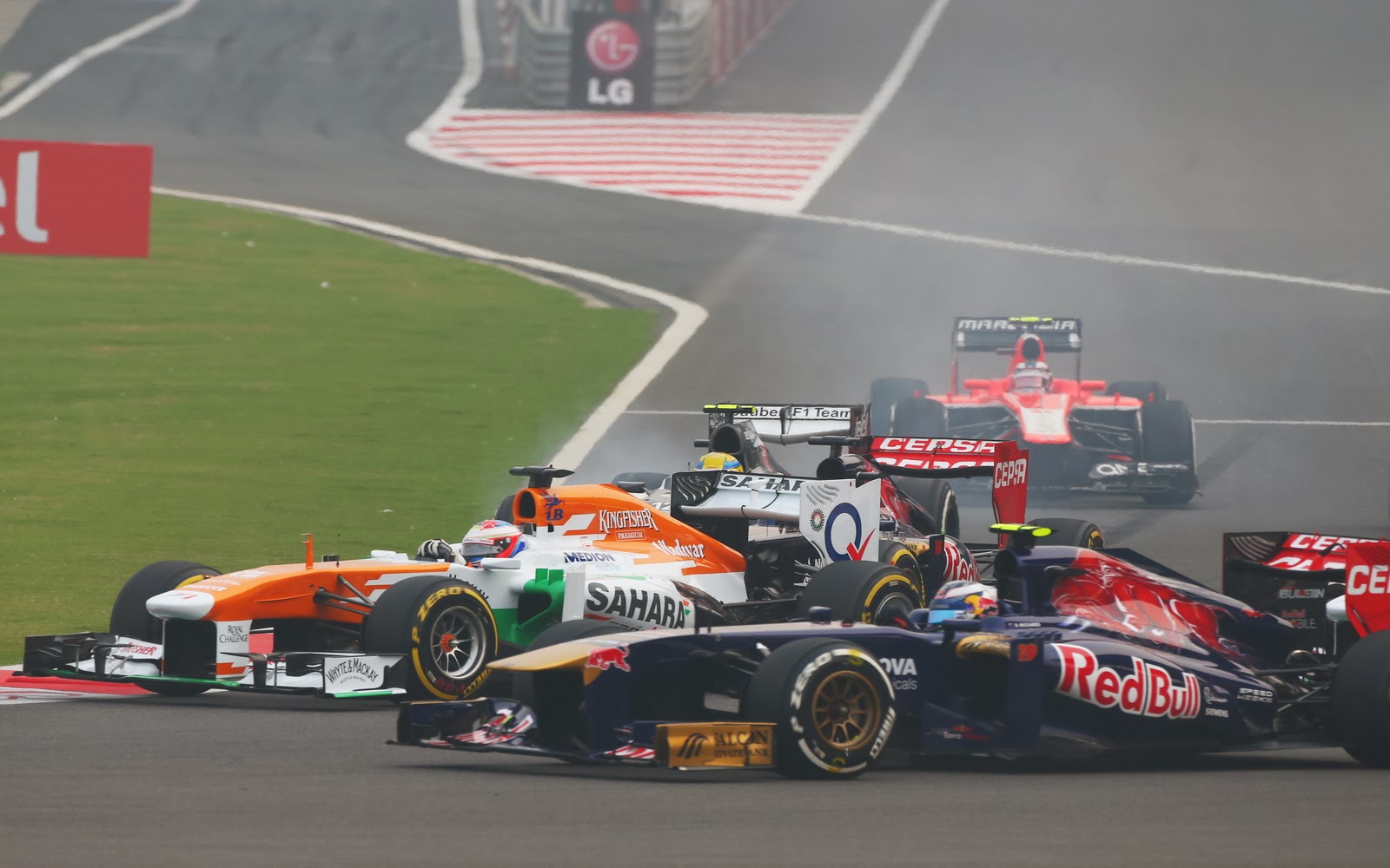 2013 INDIAN GP: RACE IN HIGH RESOLUTION IMAGES - FORMULA 1