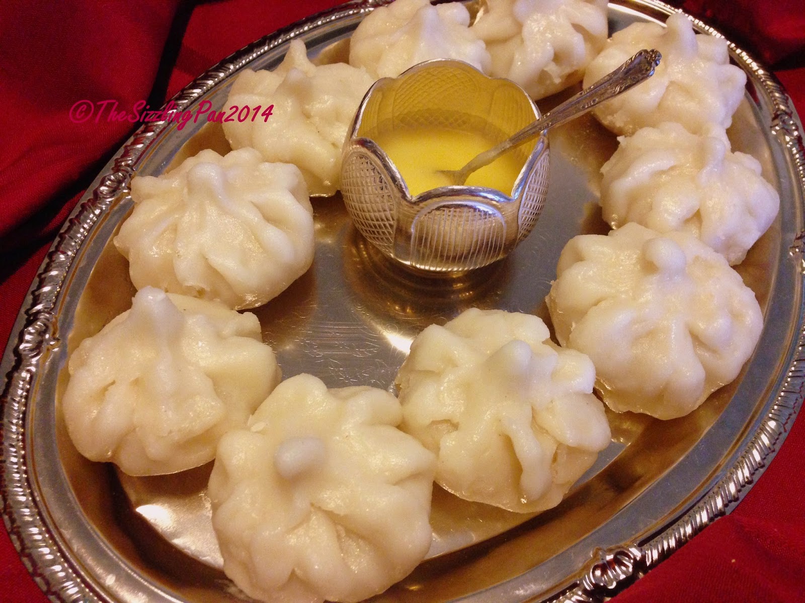 The Sizzling Pan: Ukadiche Modak