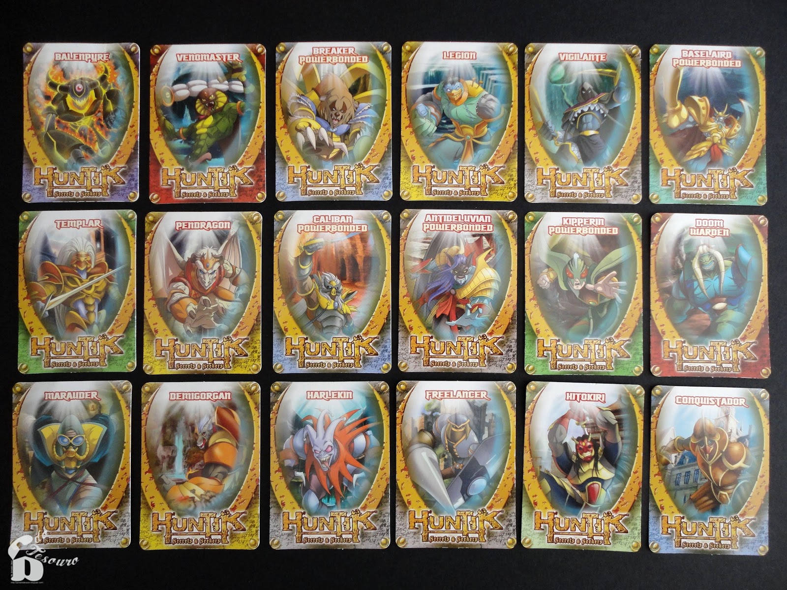 A ARCA DO TESOURO: Huntik: Secrets and Seekers - PVC