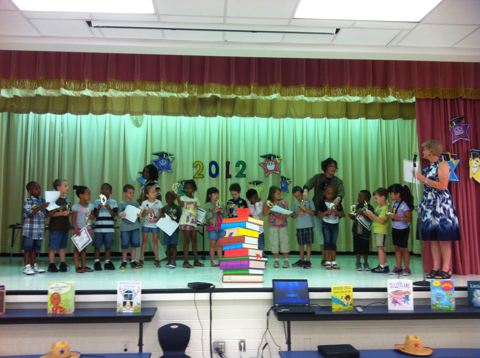 Mrs. Doiron's Kindergarten Class: Kindergarten Awards Assembly