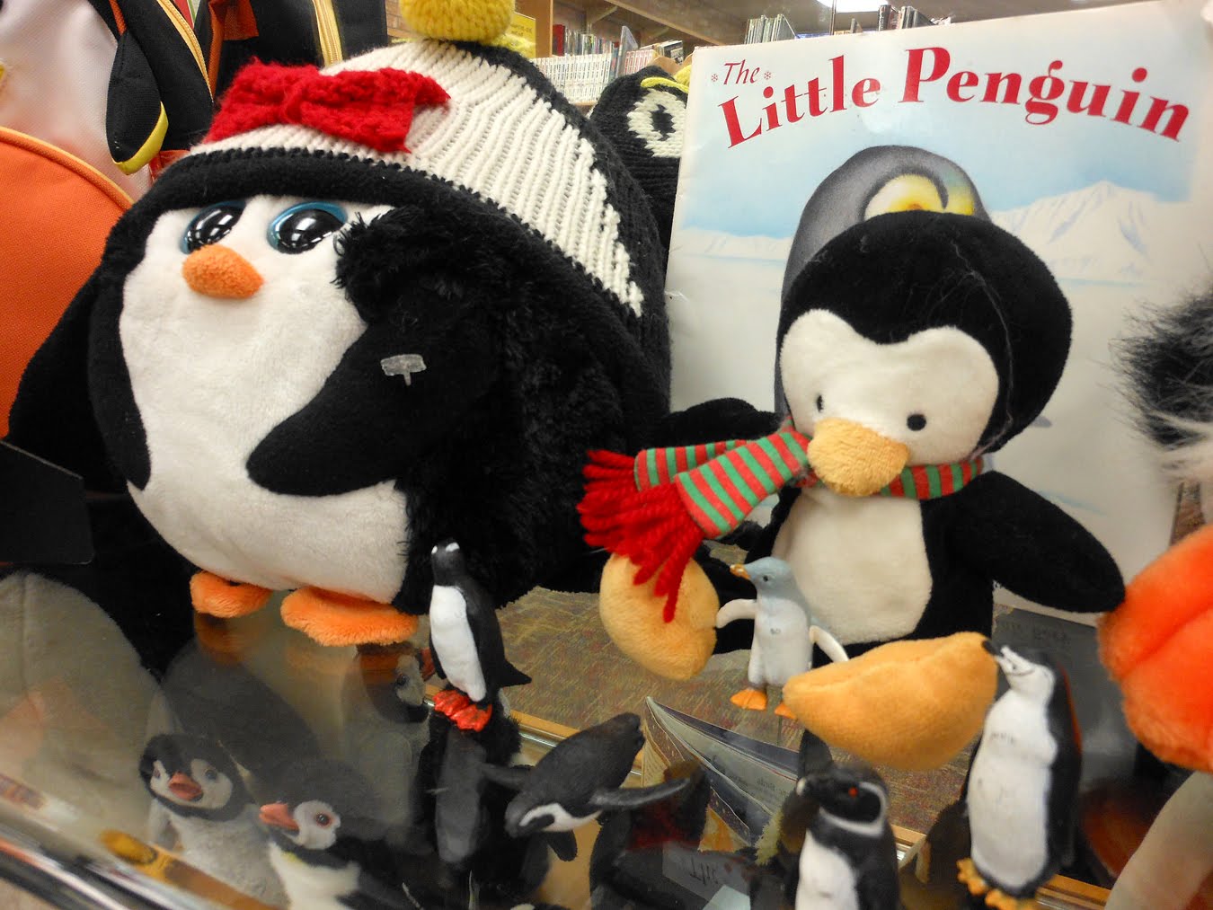 Hobbies on Display: December 2012 - Ginger's Penguin Collection