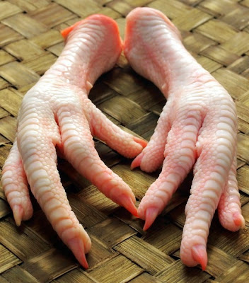 FOOD & BEVERAGE吃: CHICKEN FEET