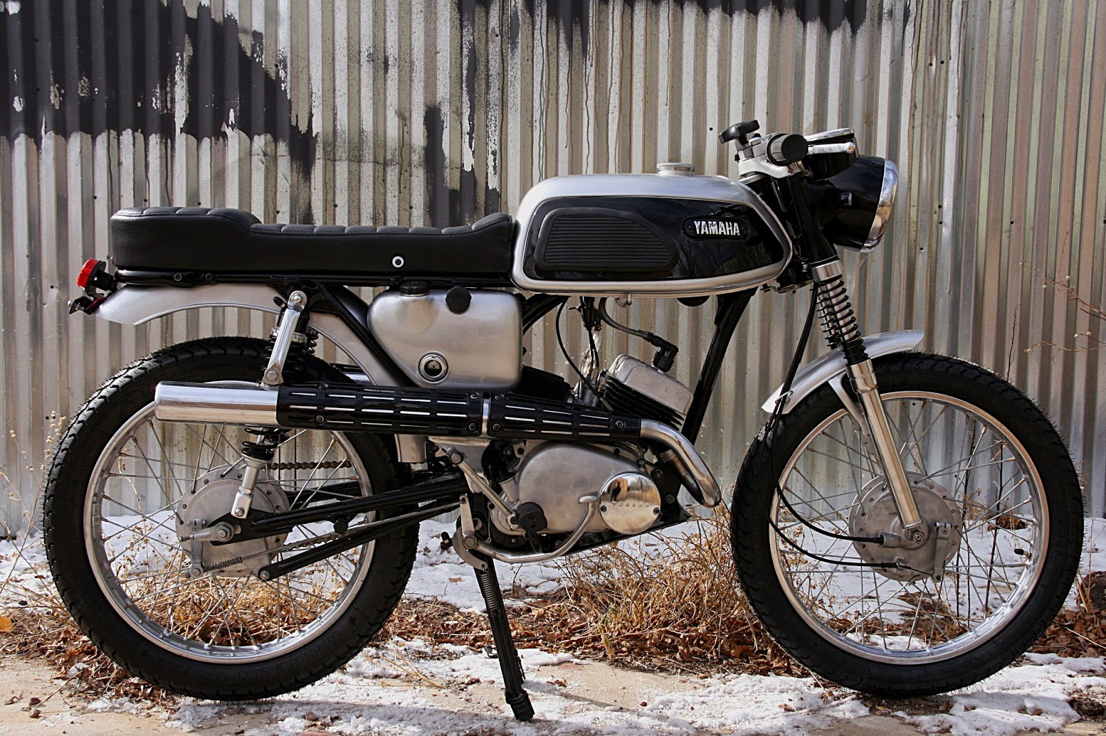 Rusty Bolt Garage: 1968 YAMAHA AS1-C Street Scrambler