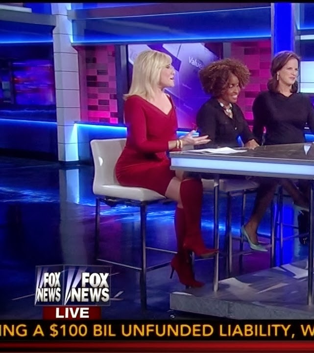 THE APPRECIATION OF BOOTED NEWS WOMEN BLOG : Jamie Colby Goes Red On ...