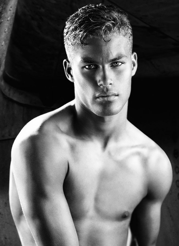 Daily Bodybuilding Motivation: MODEL TYLER MAHER