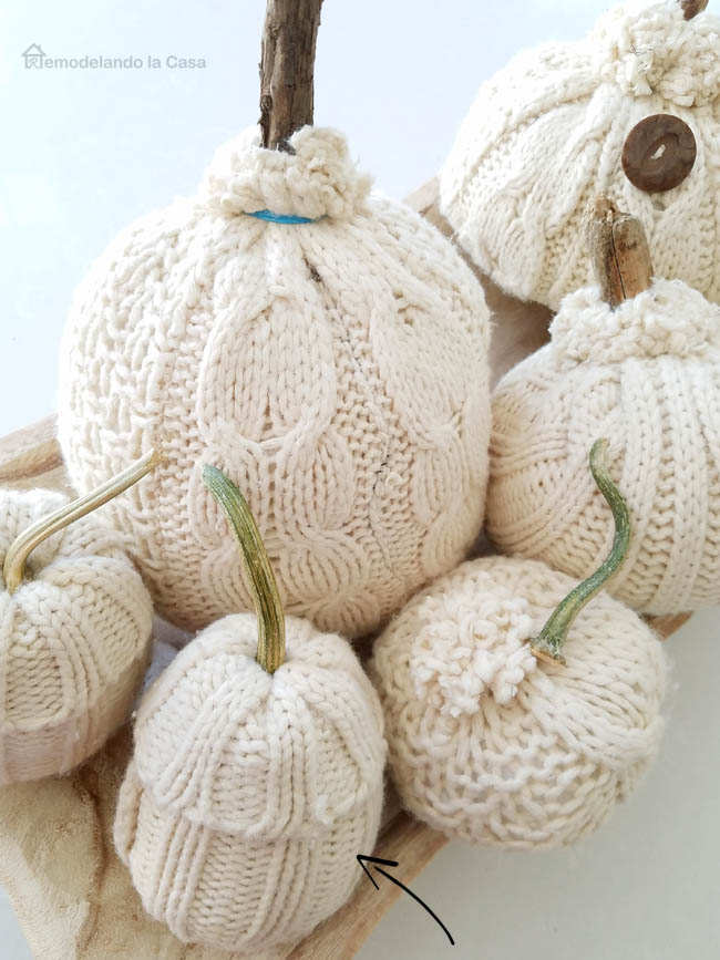 Sweater Pumpkins - DIY Creative Team - Remodelando la Casa