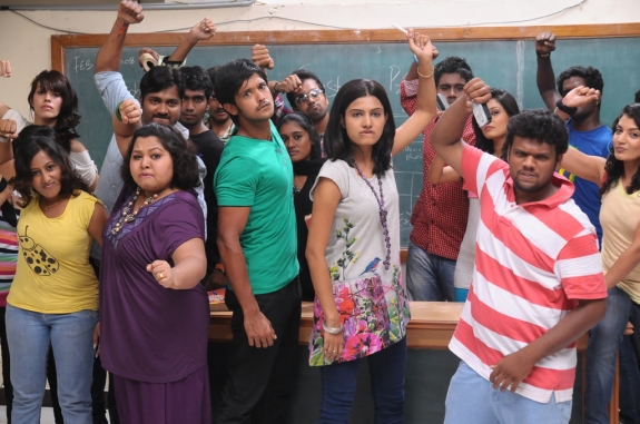 Tamil Actors Unseen Photoshoot Stills: Nan Rajavaga Pogirean Movie ...