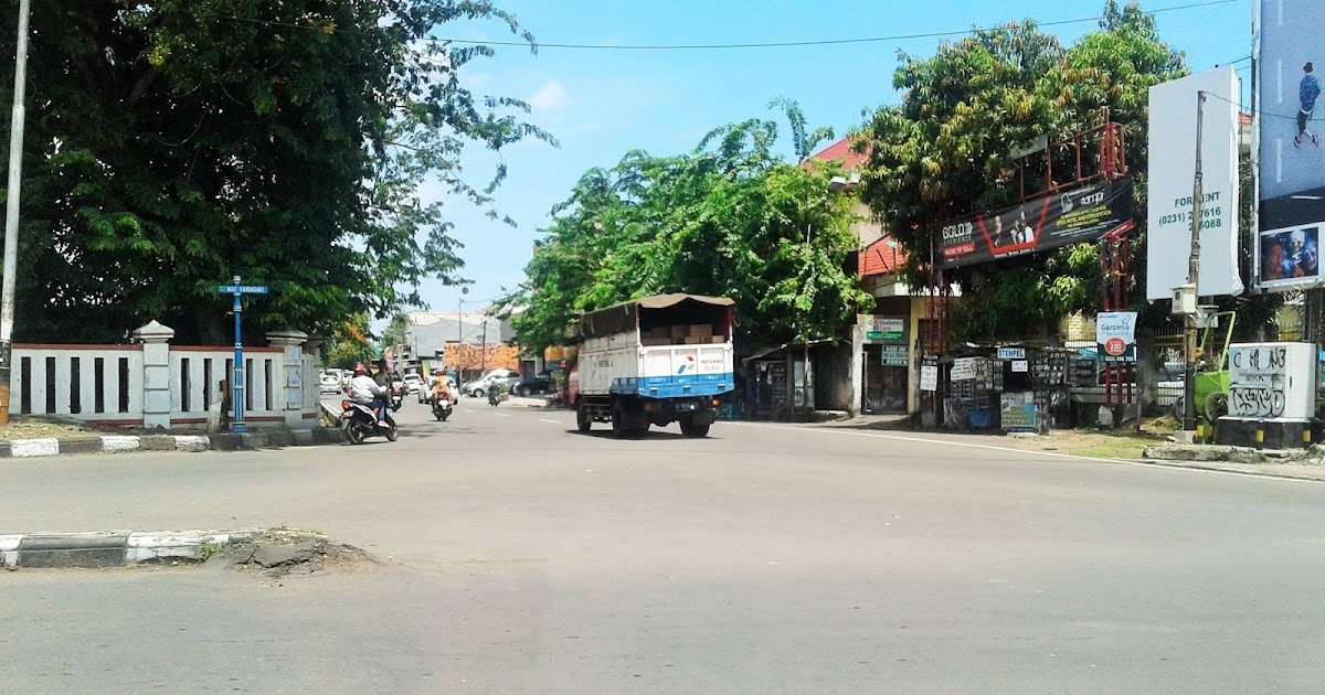 JALAN JALAN CIREBON: JALAN KEMBAR (NYI MAS GANDASARI) KOTA CIREBON
