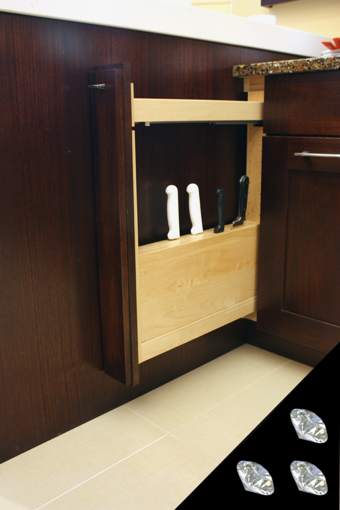 Bella Domicile: Lori's Weekly Bella Bling- 3 Carat Knife Accessory