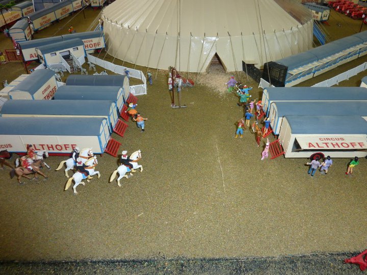 Circusmodellbau: Circus Althoff 1:87