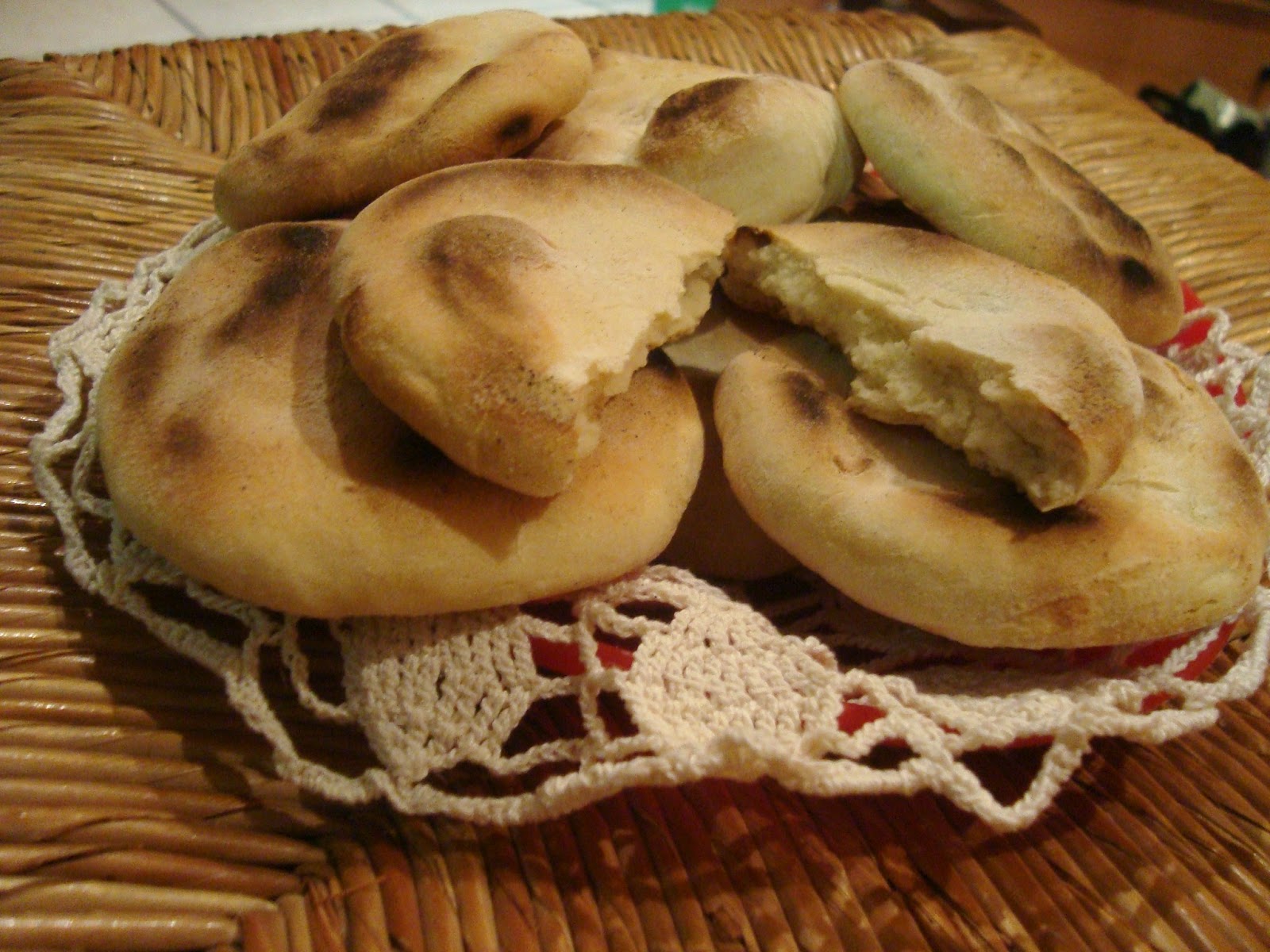 Culori cusute...: Turte pe plita