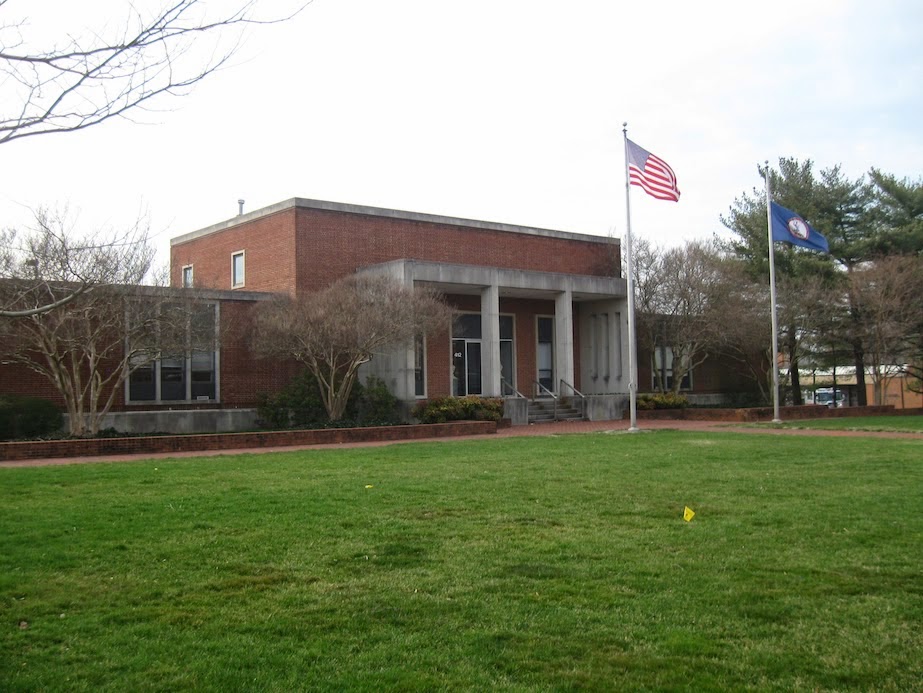 Urban Scale Richmond: A PROPOSED NEW CITY HALL FOR WILLIAMSBURG, VIRGINIA