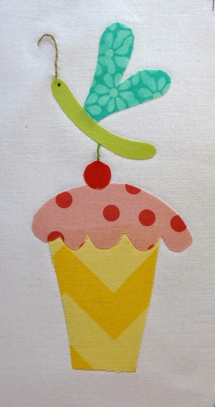 Blossom and Bev: A cupcake in the Garden and another FREE quilt pattern!