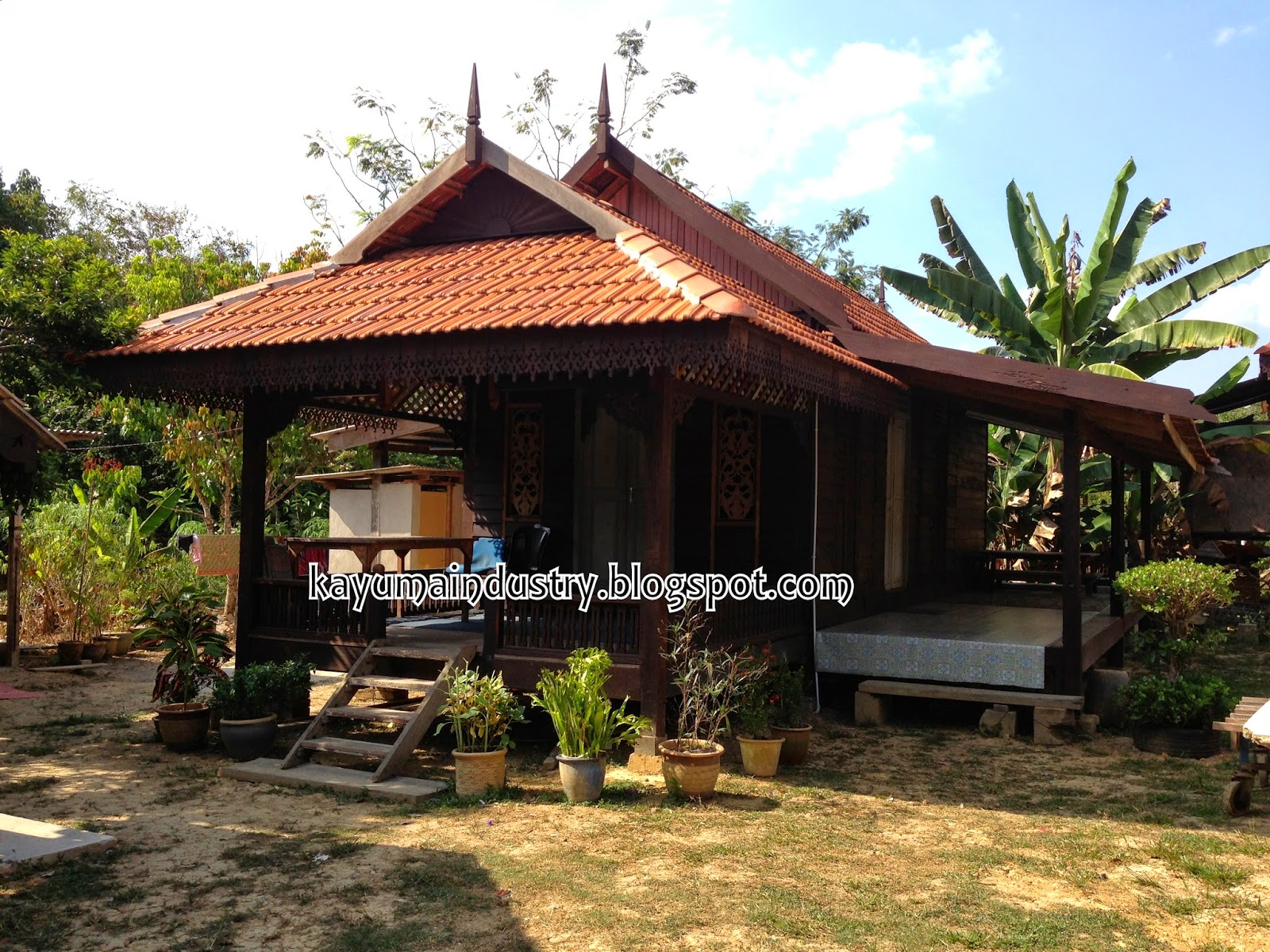 Kayuma Industry ( CA0128831-V ): RUMAH KAYU DAN CHALET