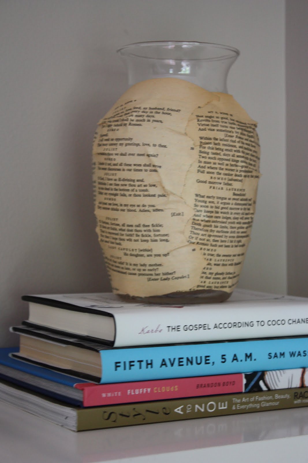 A Simple Kind of Life: DIY I Tried: Book Page Jars