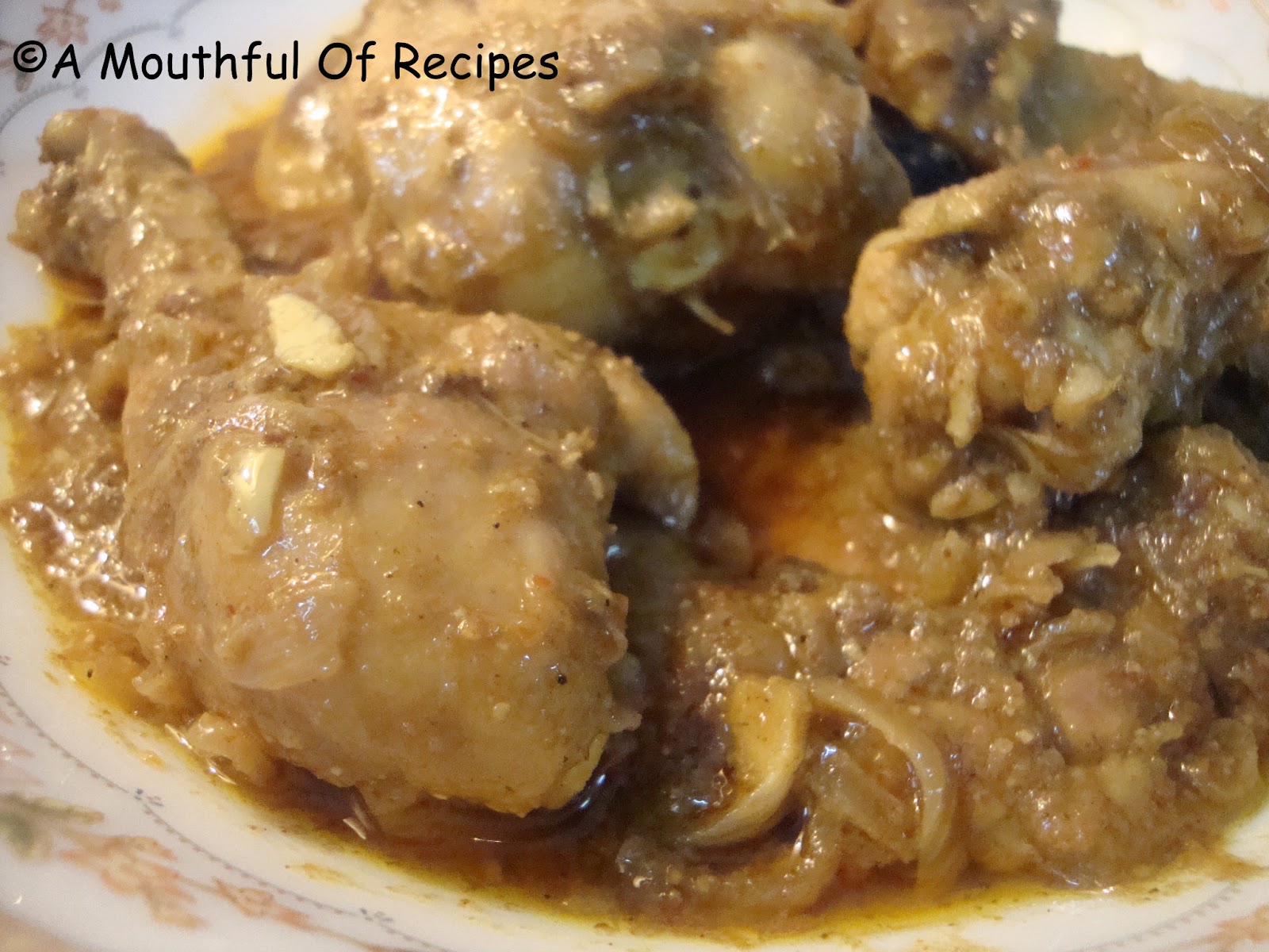 A Mouthful Of Recipes: Chicken Latpata Lazzatdar