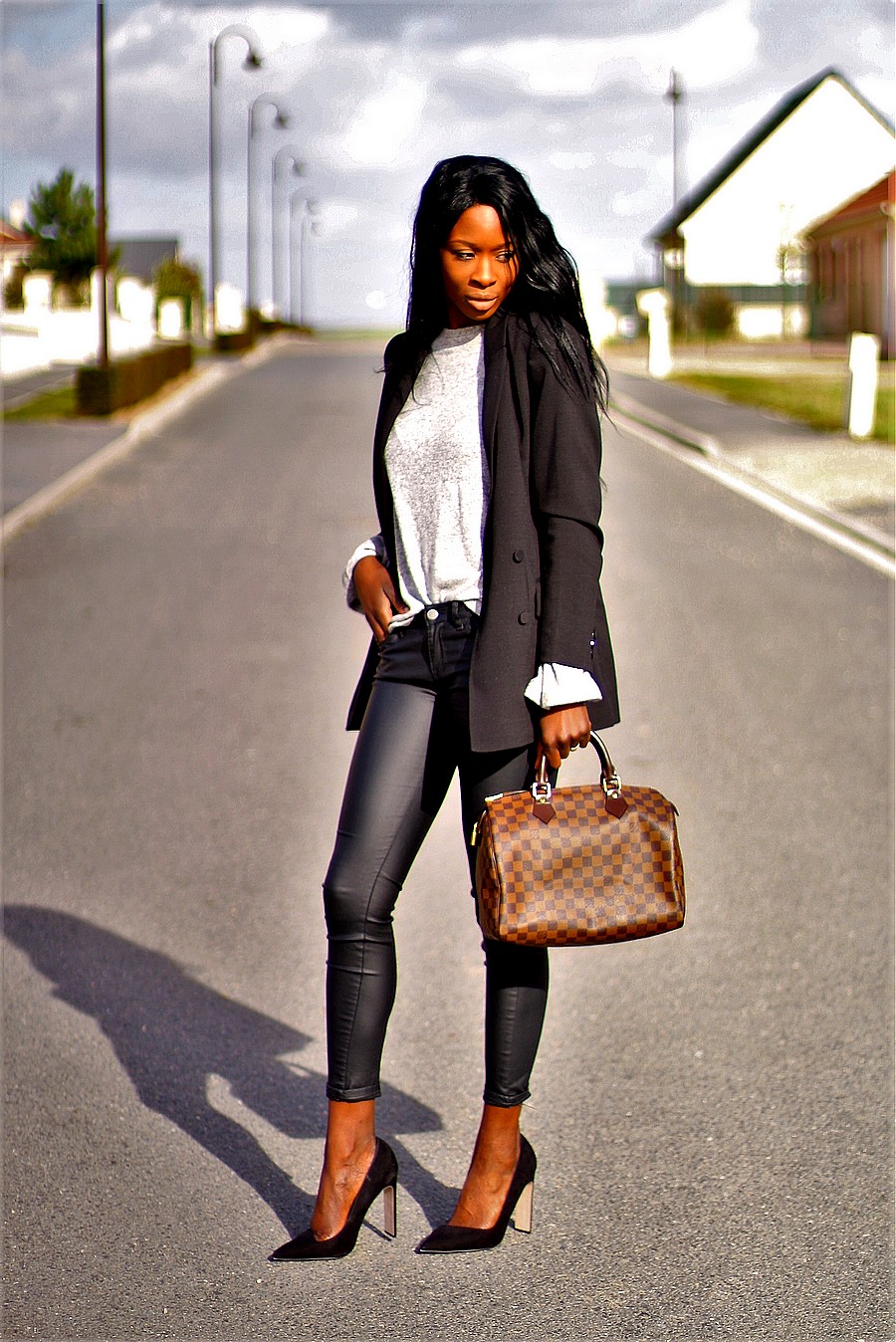 Working girl style - Styles by Assitan. Blog mode. French style blogger