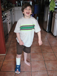 Love That Max : One step forward, two steps...in casts