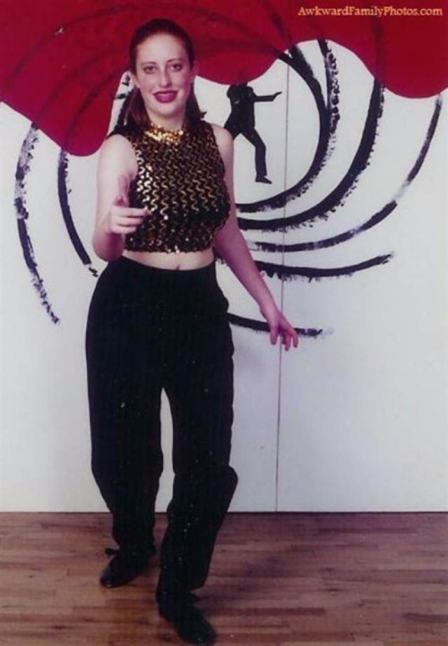 From Bad Hair to Cheesy Smiles, Here Are 40 of the Most Awkward School ...