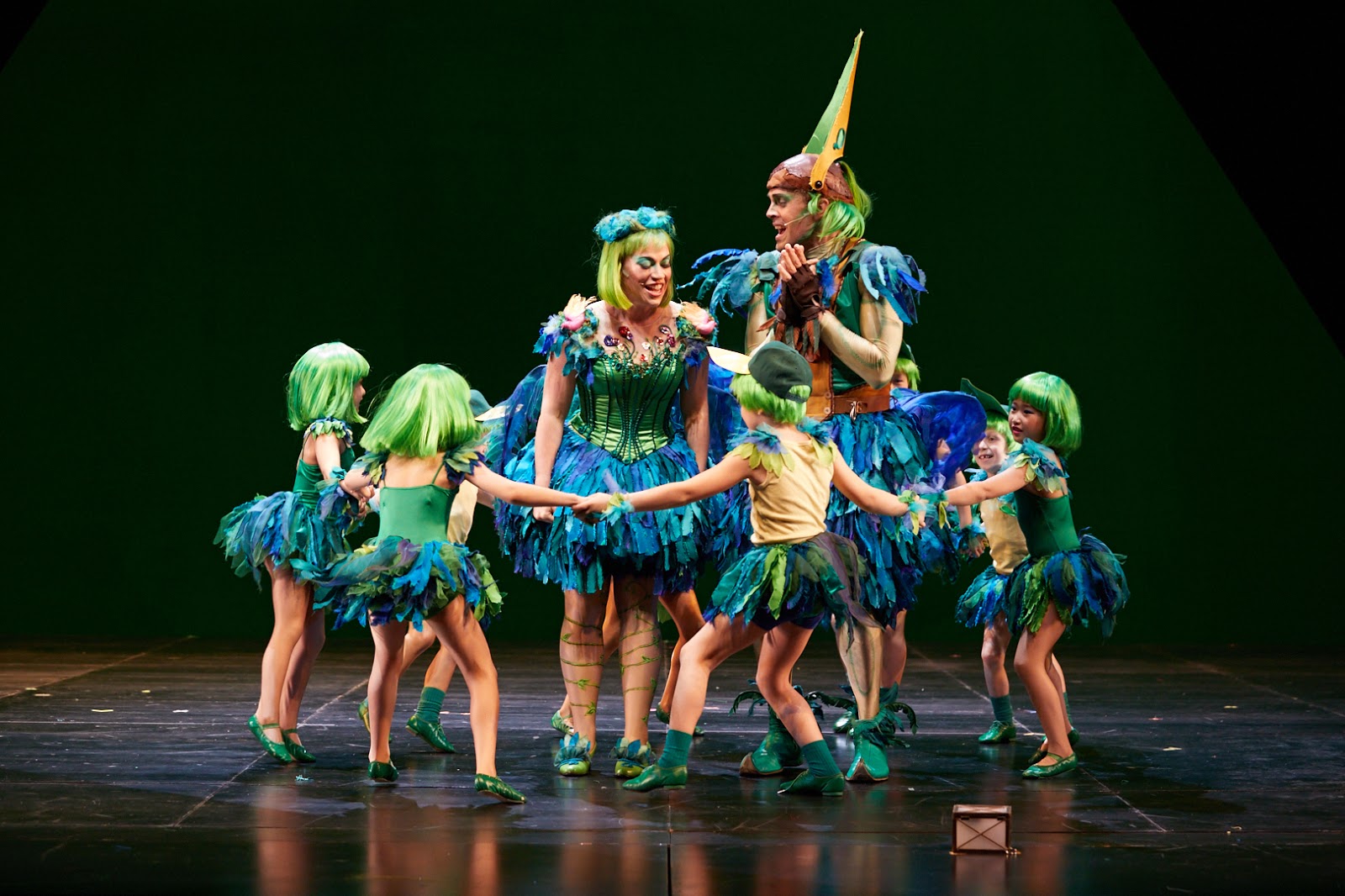 LA Opus: Amanda Opuszynski’s Feathers Fly in Seattle ‘Flute’