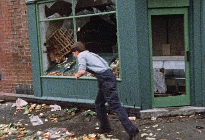 HK AND CULT FILM NEWS: THREADS -- Blu-ray Review by Porfle