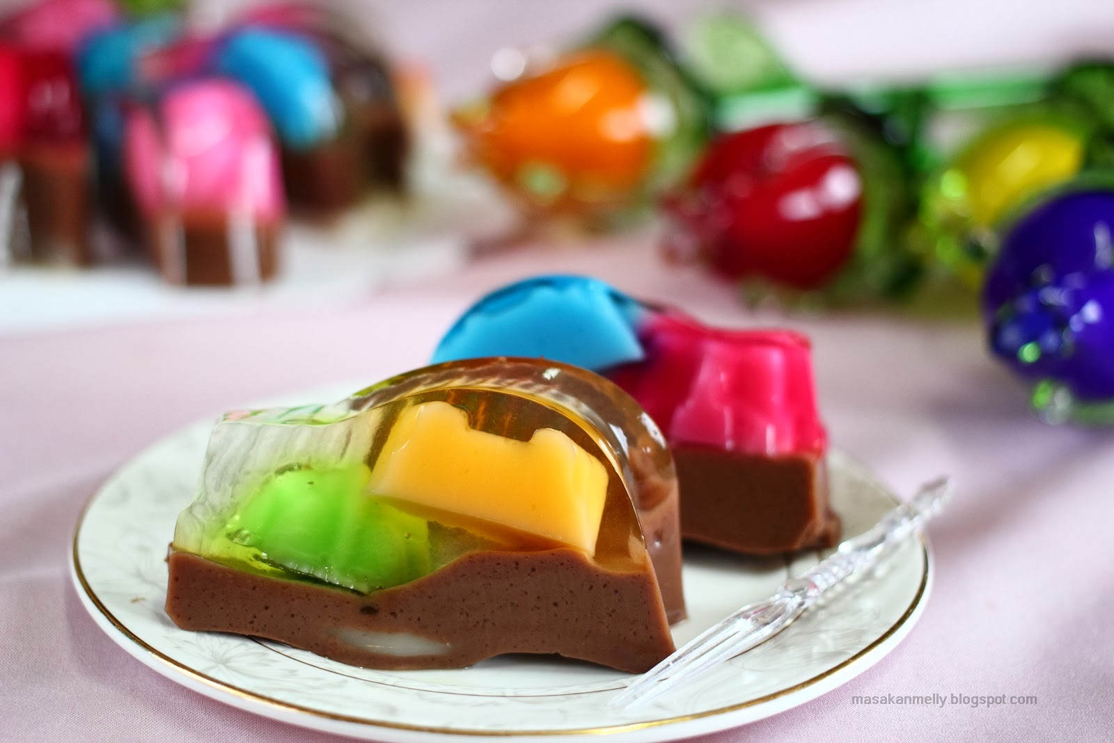 Puding Kaca Buah Dan Puding Kaca Lapis Milo Konnayaku - Menu Baru Resep ...