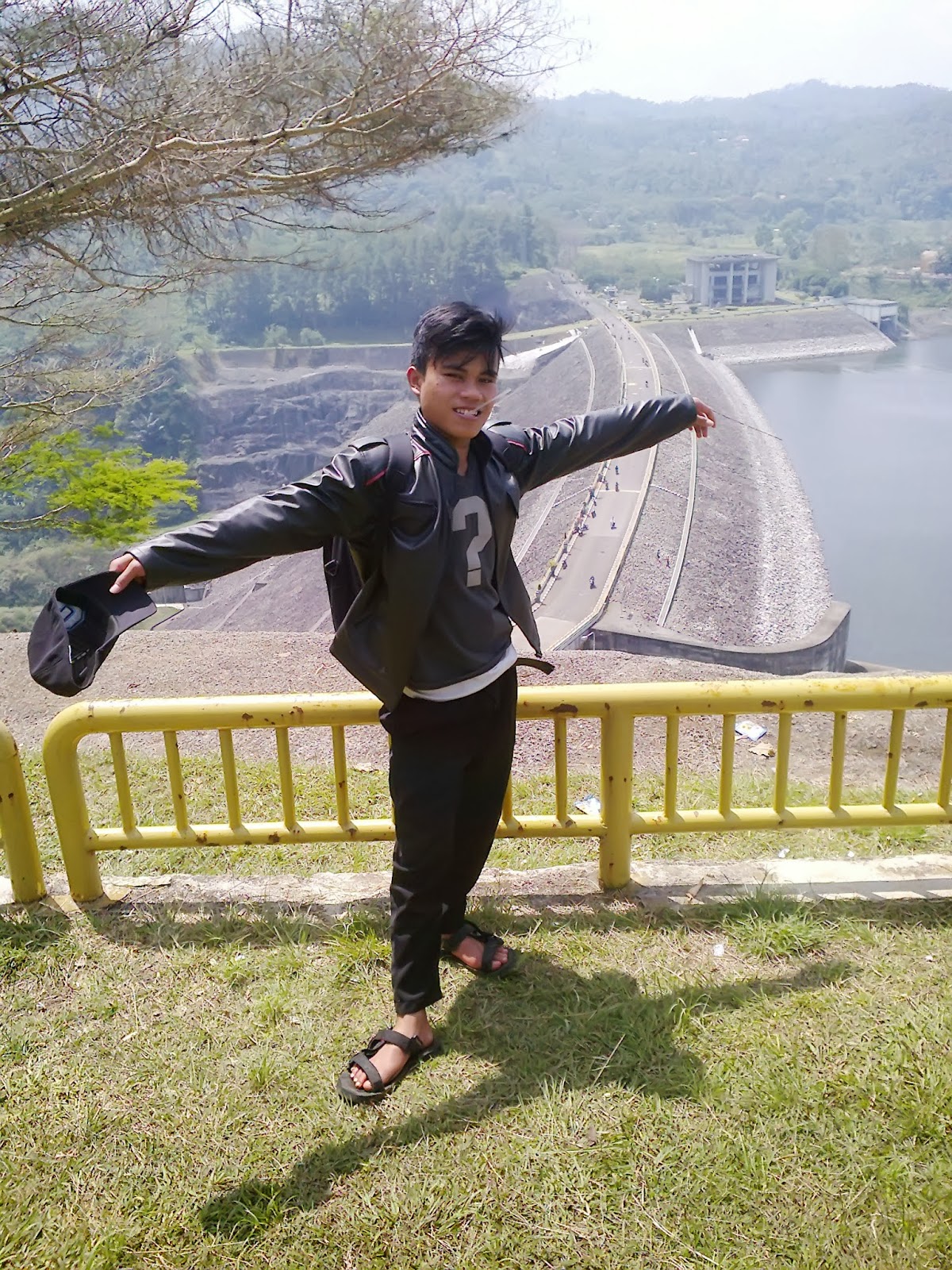 Berlibur Di Waduk Saguling - Ibnu Abas Online