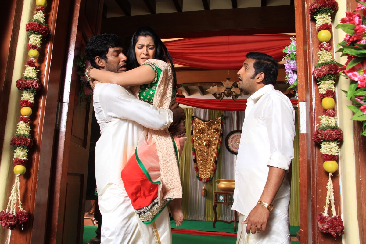 Madha Gaja Raja Tamil Movie Stills ~ My 24News and Entertainment