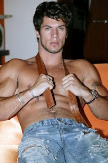 SHIRTLESS HUNKS: sexy sixpack hunks ryanlebra and macro depp