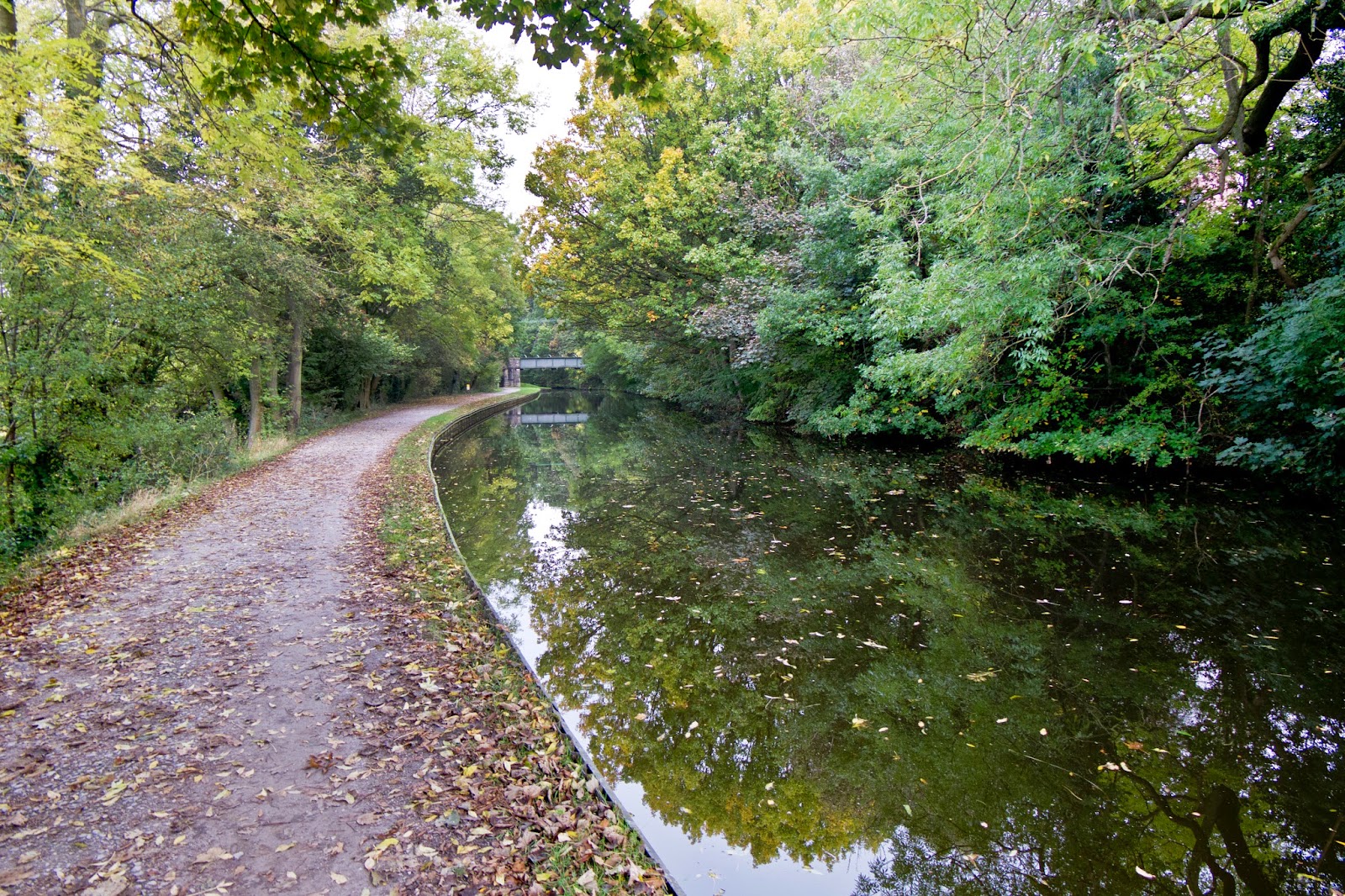 Wigtwizzle - Norman Smith's Travel Blog.: Saltaire Stroll