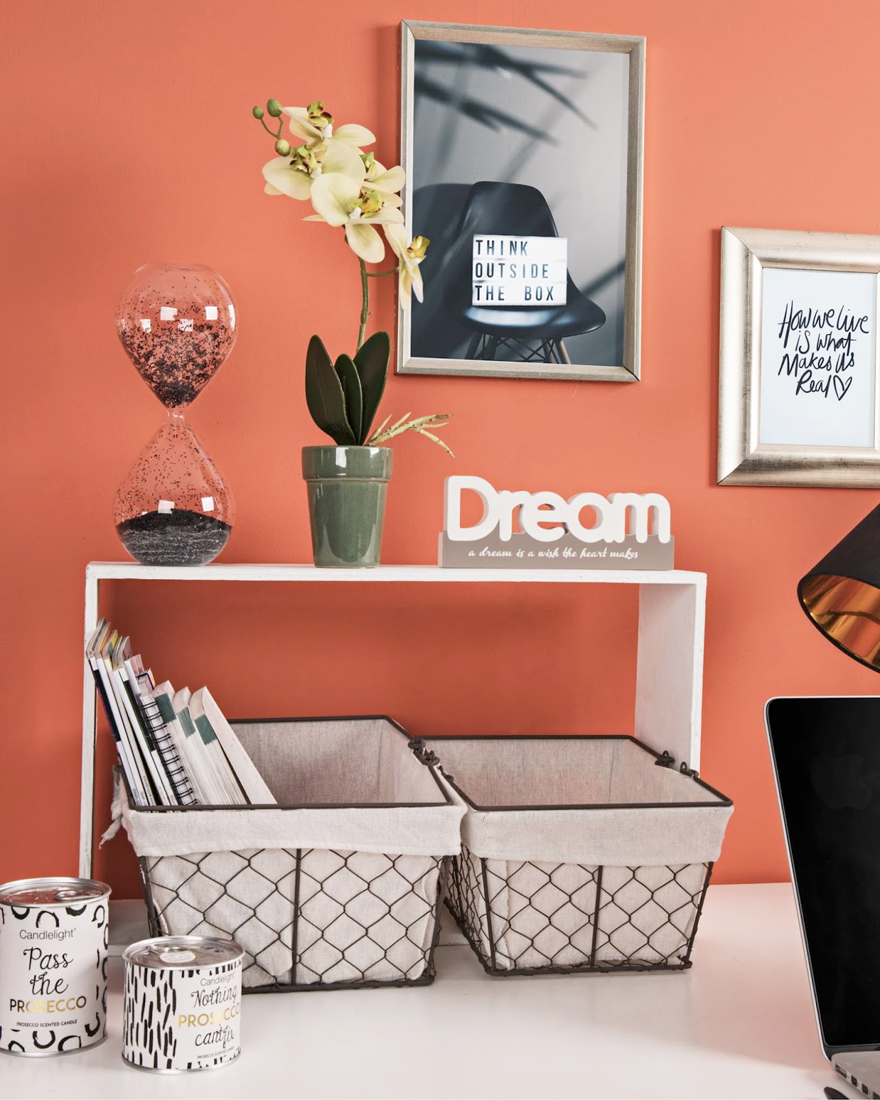 HOW TO FRESHEN UP AN OUTDATED HOME OFFICE SPACE | Edgars Mag