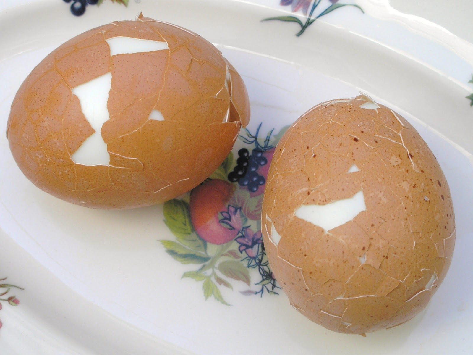 TRUCO PARA COCER LOS HUEVOS Y PODERLOS PELAR CON FACILIDAD