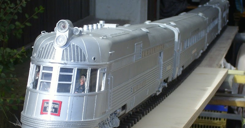 large-scale diesel models: General Pershing Zephyr - train set completed