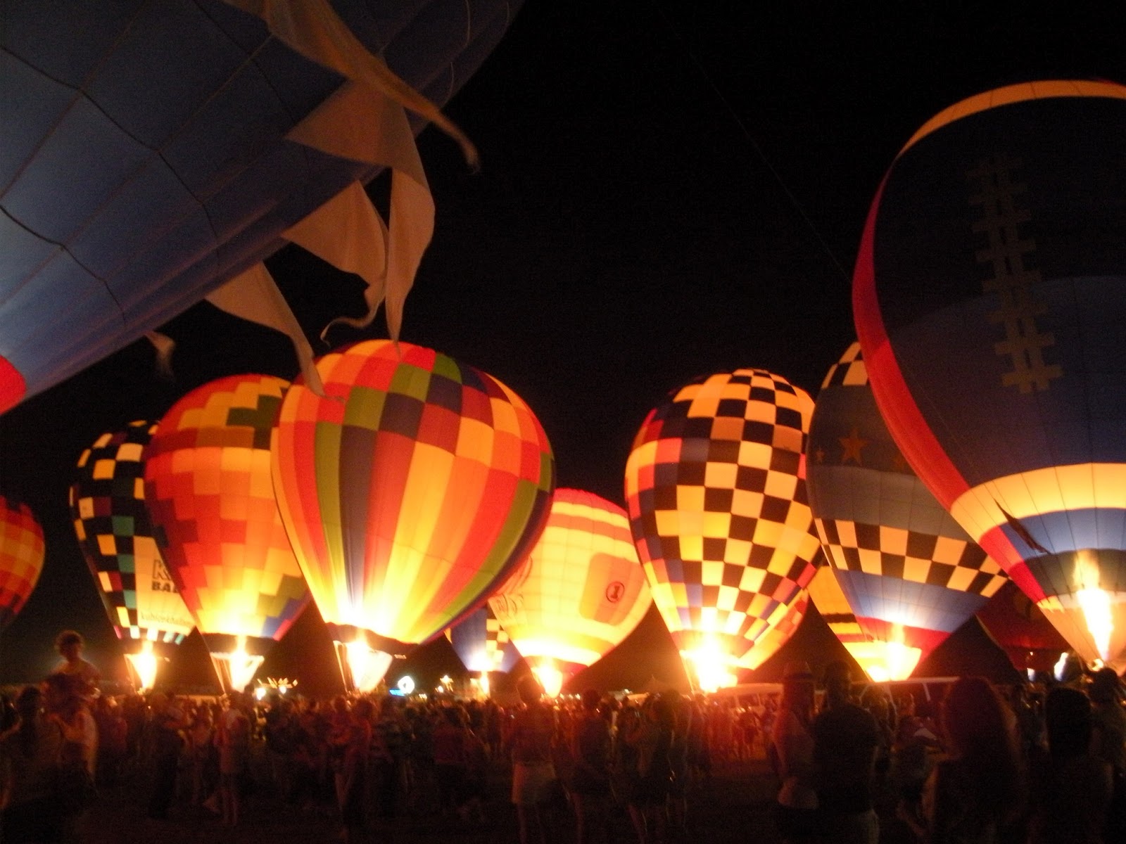 A Hint of the Hess House: Hot Air Balloon Night