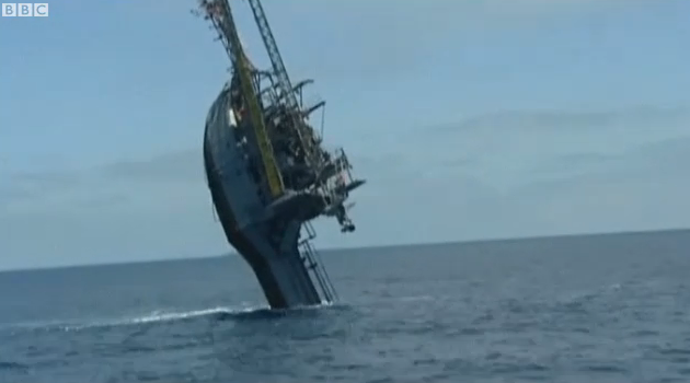 Dolenni Diddorol / Interesting Links: Vertical ship marks 50 years at sea