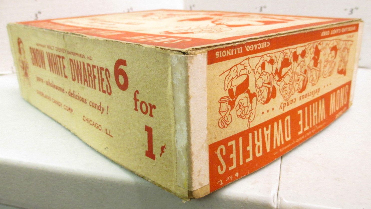 Filmic Light - Snow White Archive: 1938 "Snow White Dwarfies" Candy Box