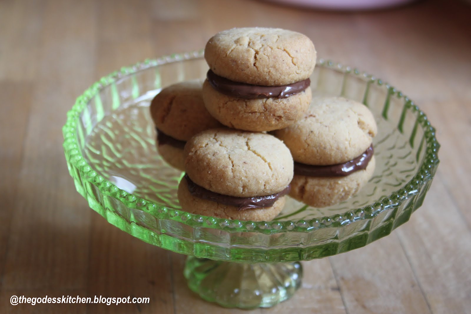 ♥ The Goddess's Kitchen ♥: Nutty Nuggets of Deliciousness